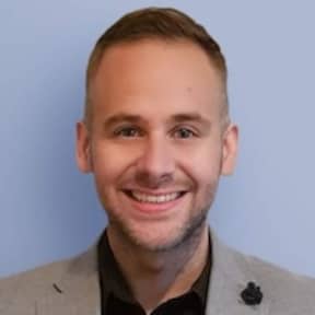 Muskelabbau ab 40 verhindern! Mit diesem Trainingsplan gelingt es - FITBOOK