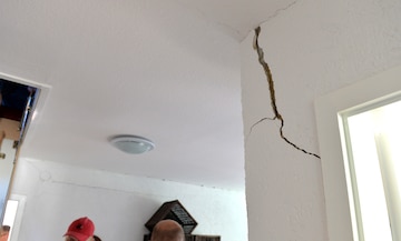 Riss in der Wand: Wann sollte man handeln? - myHOMEBOOK