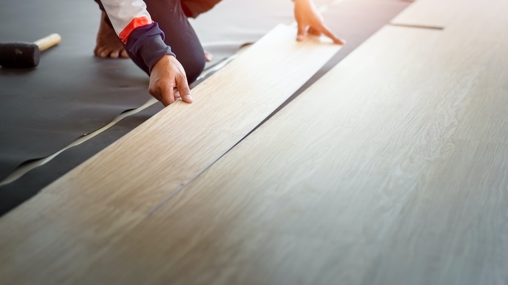 Vinylboden selbst verlegen: Anleitung in 6 Schritten - myHOMEBOOK