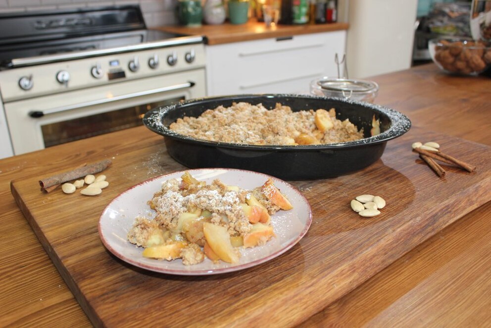 Apple Crumble: Quick and Easy Recipe - myHOMEBOOK