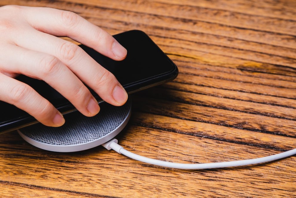 Die besten Wireless Charger für Smartphone und iPhone- TECHBOOK