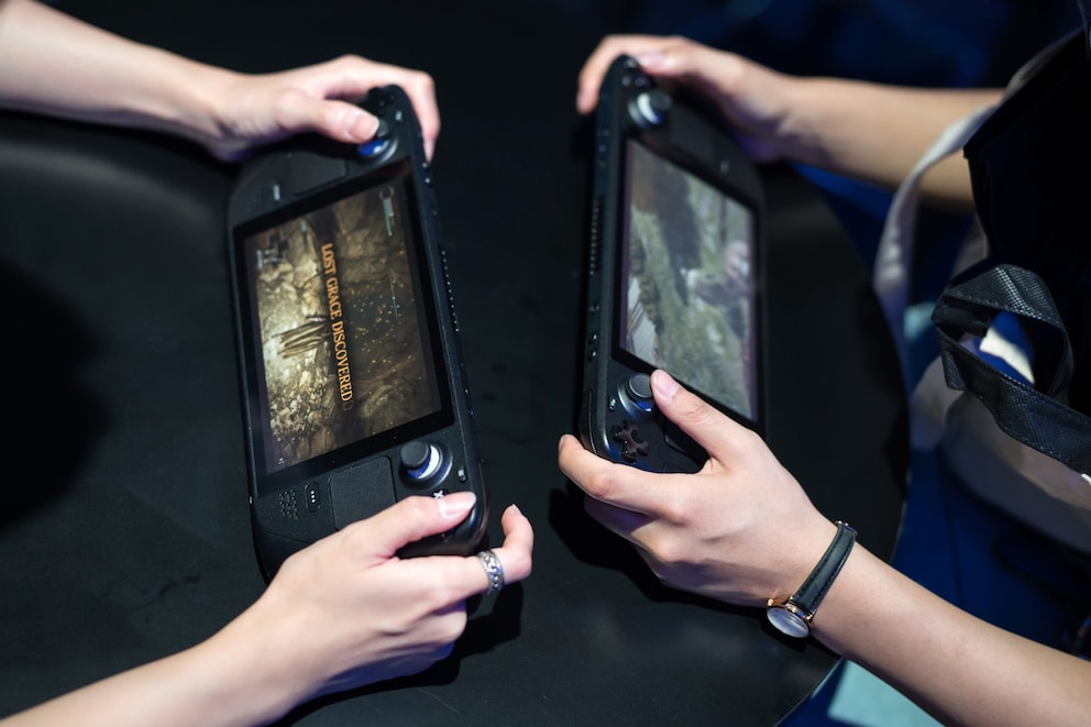 Die 8 besten Handheld-Konsolen 2023 im Vergleich - TECHBOOK