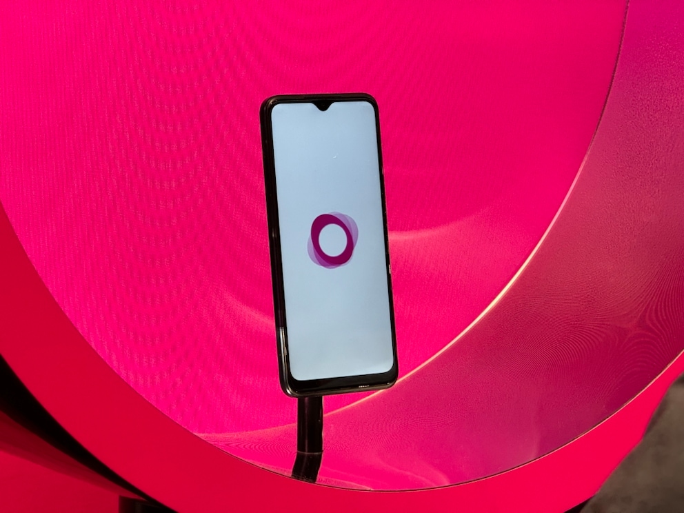 KI-Phone: Das App-freie Smartphone der Telekom im Hands-on- TECHBOOK