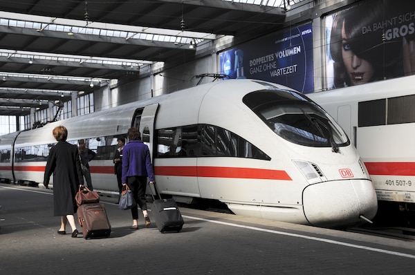 9 Tricks, wie Sie im ICE ohne Reservierung einen Sitzplatz finden ...