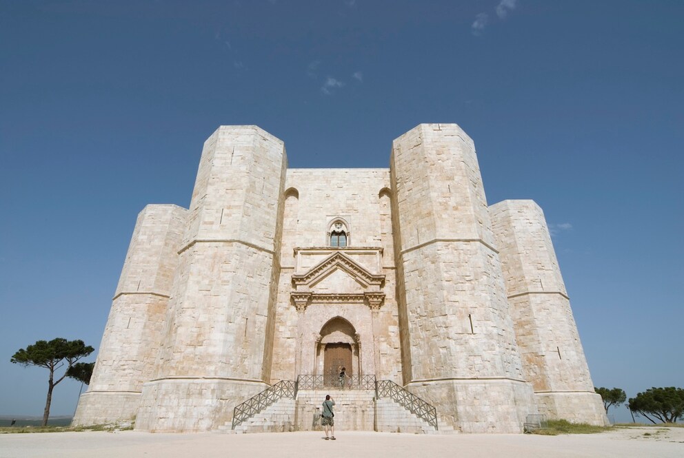 Castel del Monte: Italy's Unique Octagonal Castle